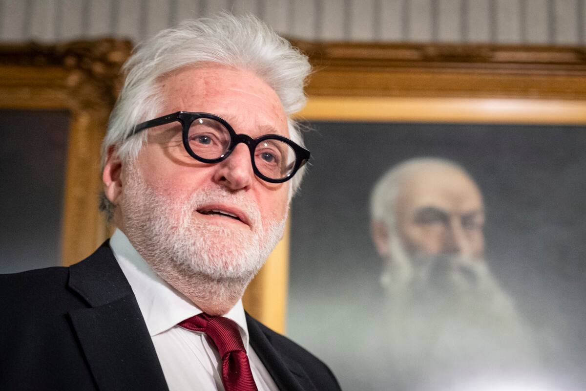 Ce sont ces 9 femmes qui poursuivent Gilbert Rozon | 7 Jours