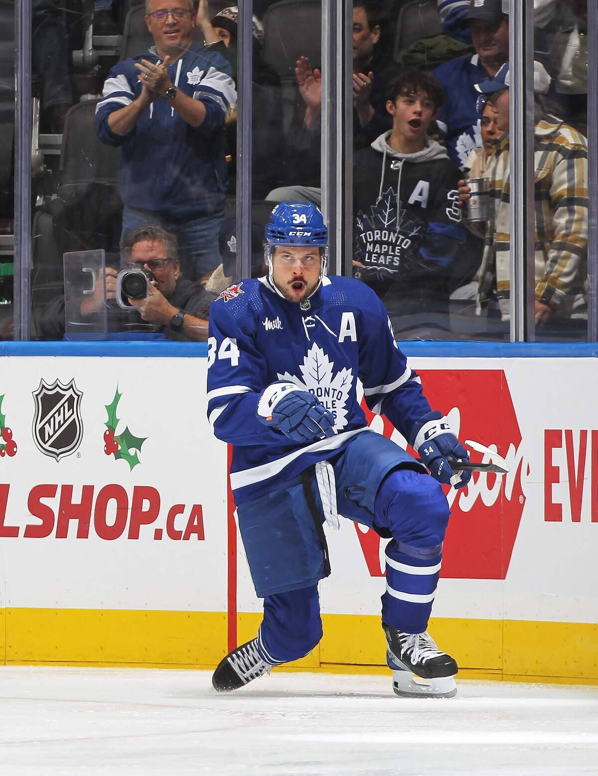 Un AUTRE tour du chapeau pour Auston Matthews! | JDM