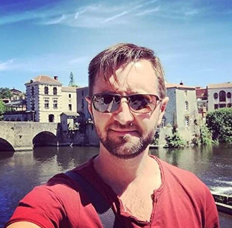 Un enseignant du Collège Stanislas de Montréal arrêté pour une ...