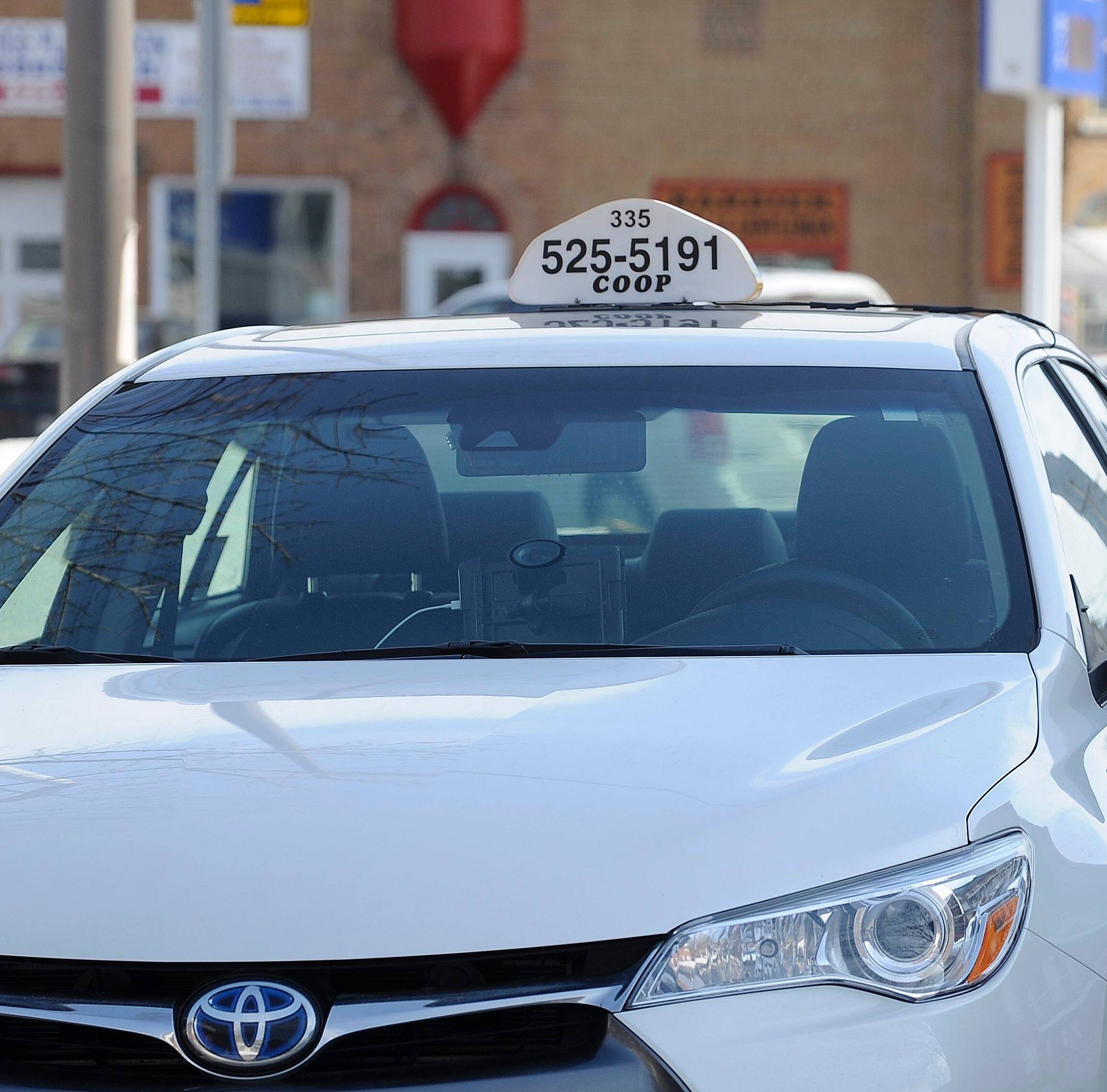 Subvention de 113 000$ à Taxis Coop Québec | JDQ