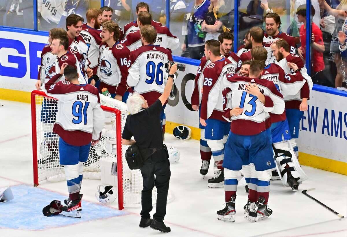 EN IMAGES | L’Avalanche du Colorado remporte la coupe Stanley | TVA ...