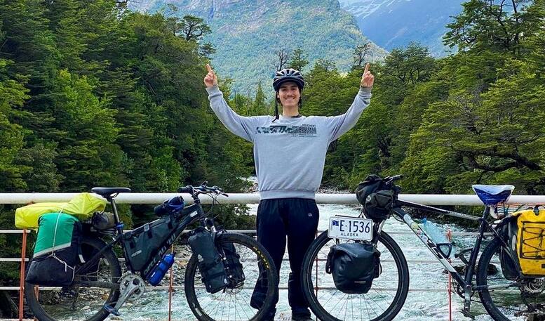 À 17 ans, il traverse le continent américain à vélo | TVA Nouvelles