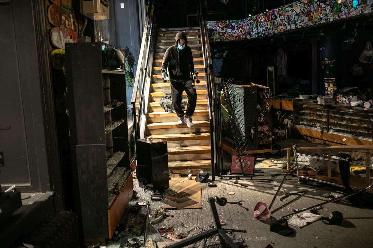 Les casseurs: qui ils sont et ce qui les motivent | JDM