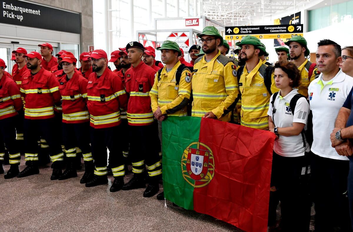 Forest fires: Spanish and Portuguese firefighters arrive as reinforcements