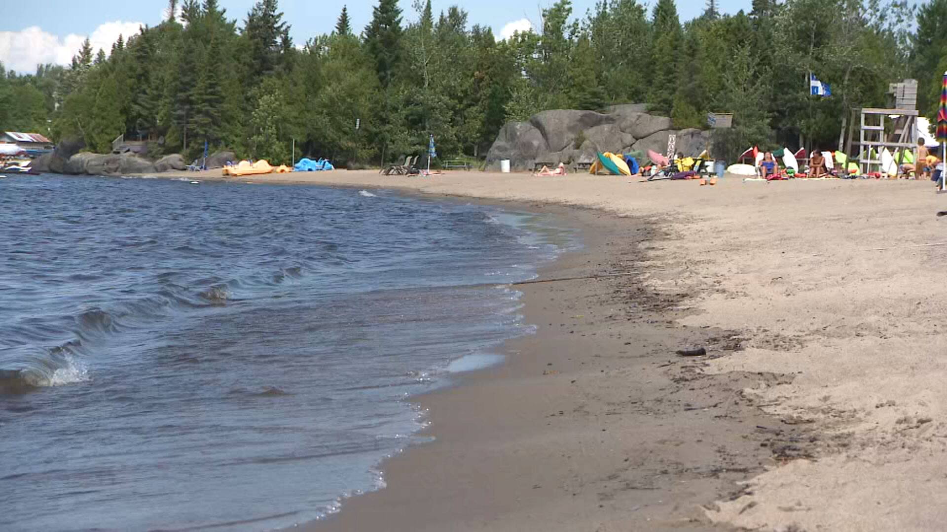 Attention aux algues bleu-vert | Le Journal de Québec