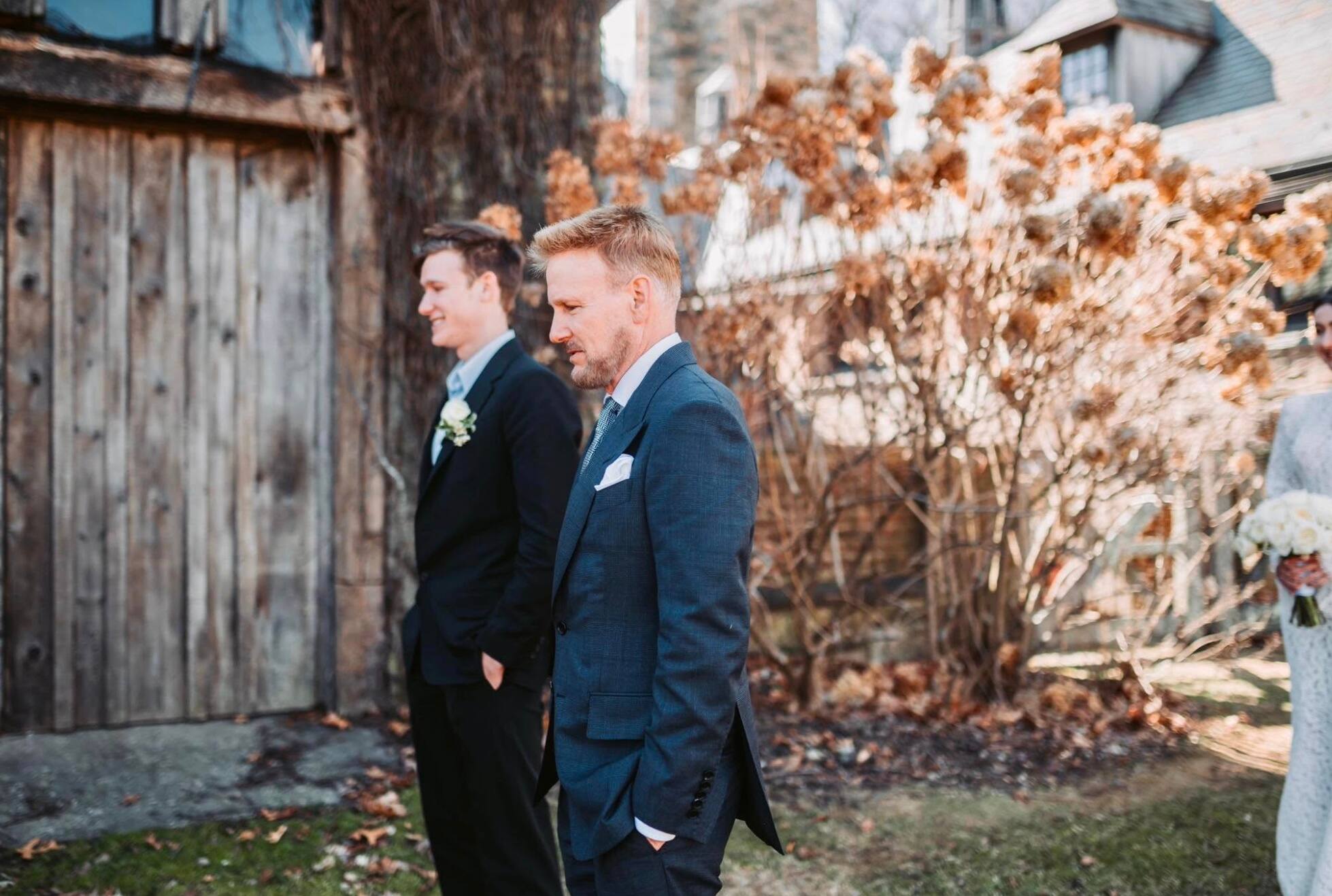 Voyez les photos du mariage de la fille cadette de Corey Hart | JDM