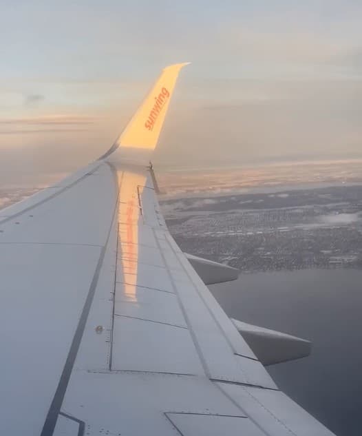 Retour imprévu à Montréal: un avion de Sunwing vers Varadero fait demi ...