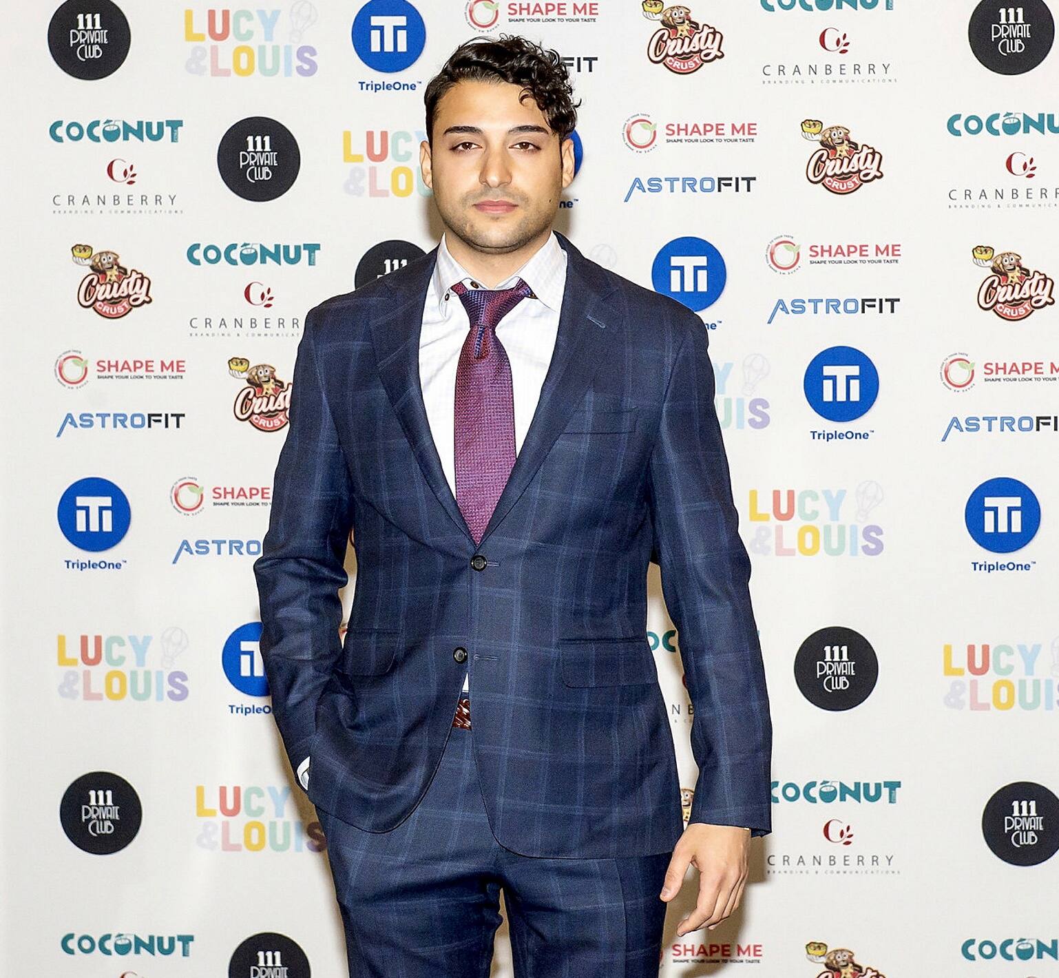 Étrange «conférence de presse»: le cirque Awad continue | JDQ