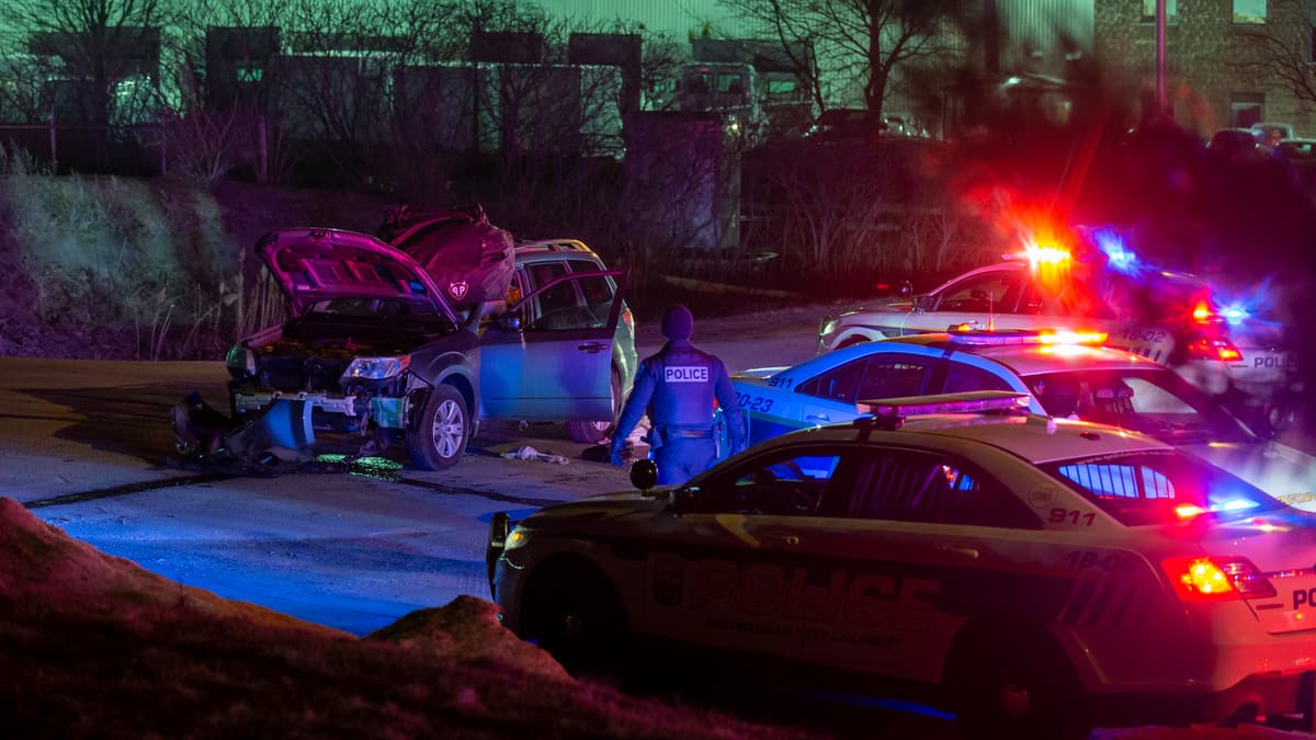 Driver Of Stolen Car Hospitalized After Police Chase Archyworldys driver-of-stolen-car-hospitalized-after-police-chase-archyworldys