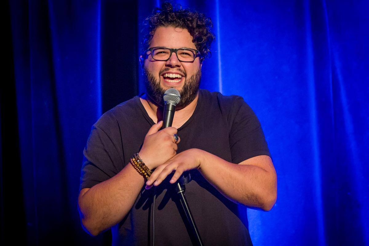 Qui est Matthieu Pepper, l’humoriste que tout le monde a remercié pour ...