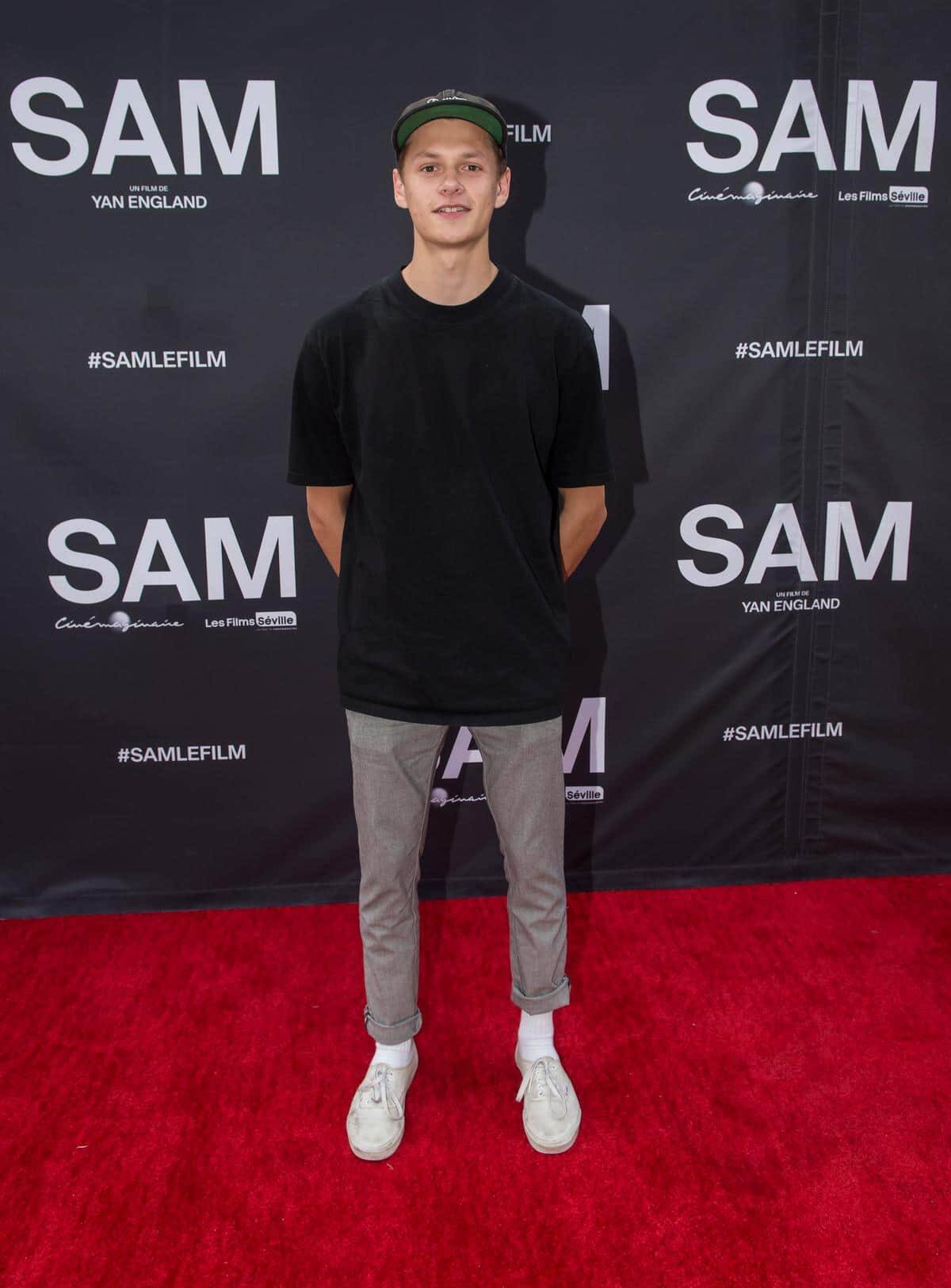 [PHOTOS] La première de «Sam» fait courir les artistes | JDM