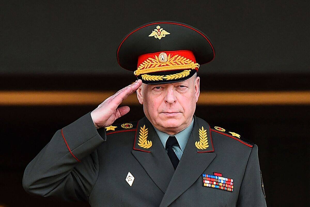 Poutine renvoie le commandant des forces terrestres de l'armée russe | JDM