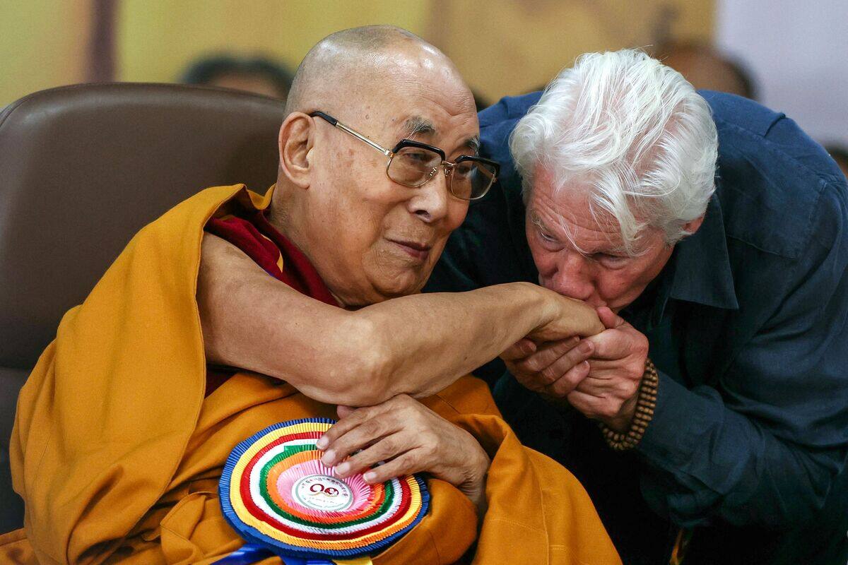 Le dalaï-lama fête son 90e anniversaire avec une prière pour la paix | JDM