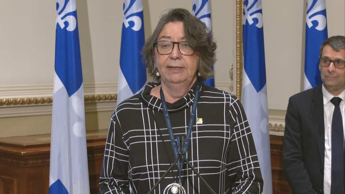Claire Samson dit avoir fait la «plante verte» dans les deux dernières ...