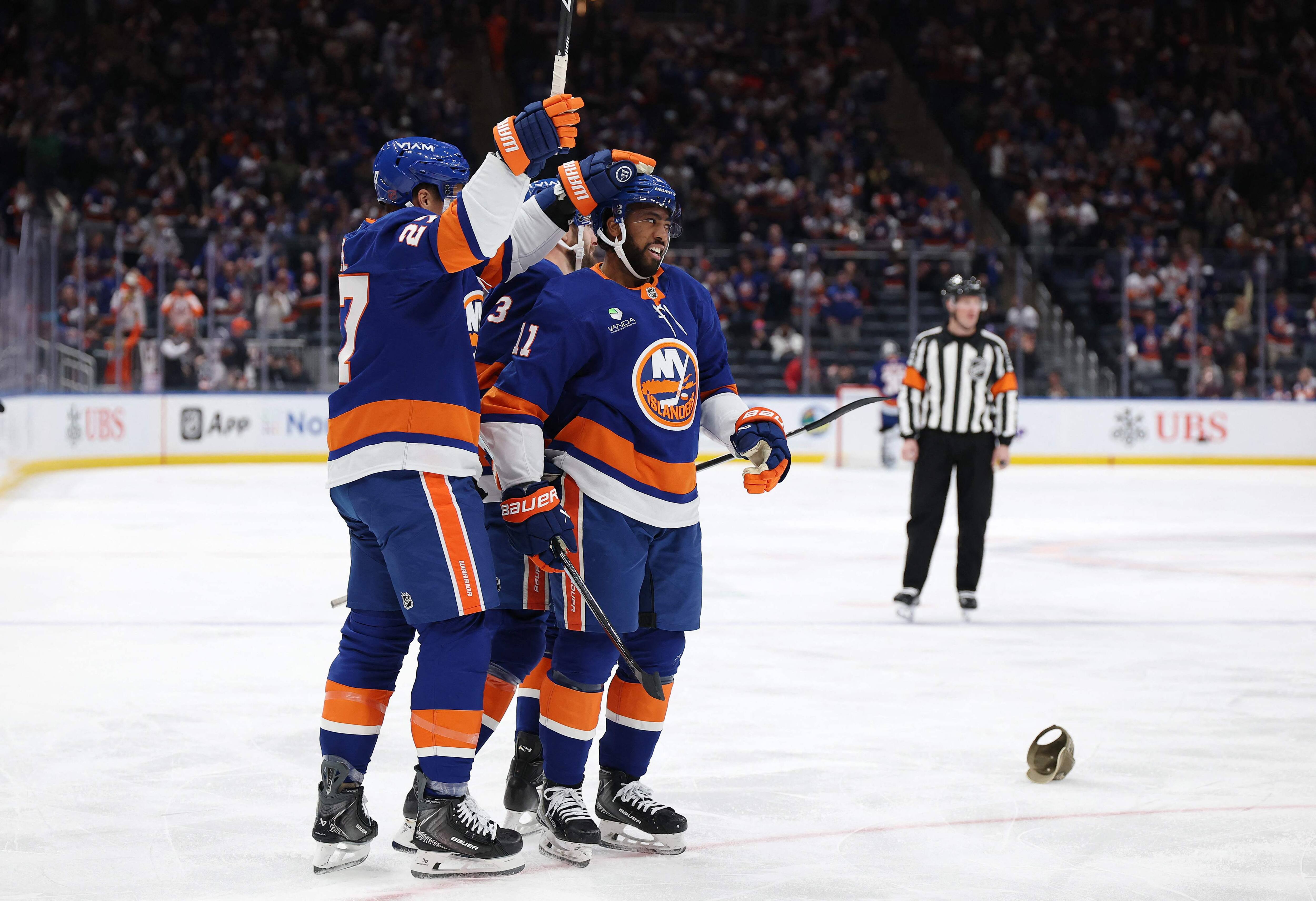 Un tour du chapeau devant maman - TVA Sports