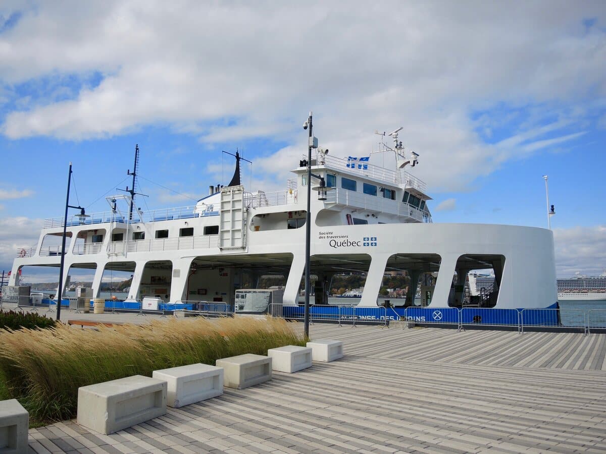 Traverse Québec-Lévis: un bris mécanique force l’arrêt du NM Alphonse ...