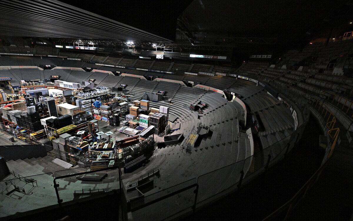 [PHOTOS] Première incursion en 10 ans à l’intérieur du Colisée de ...