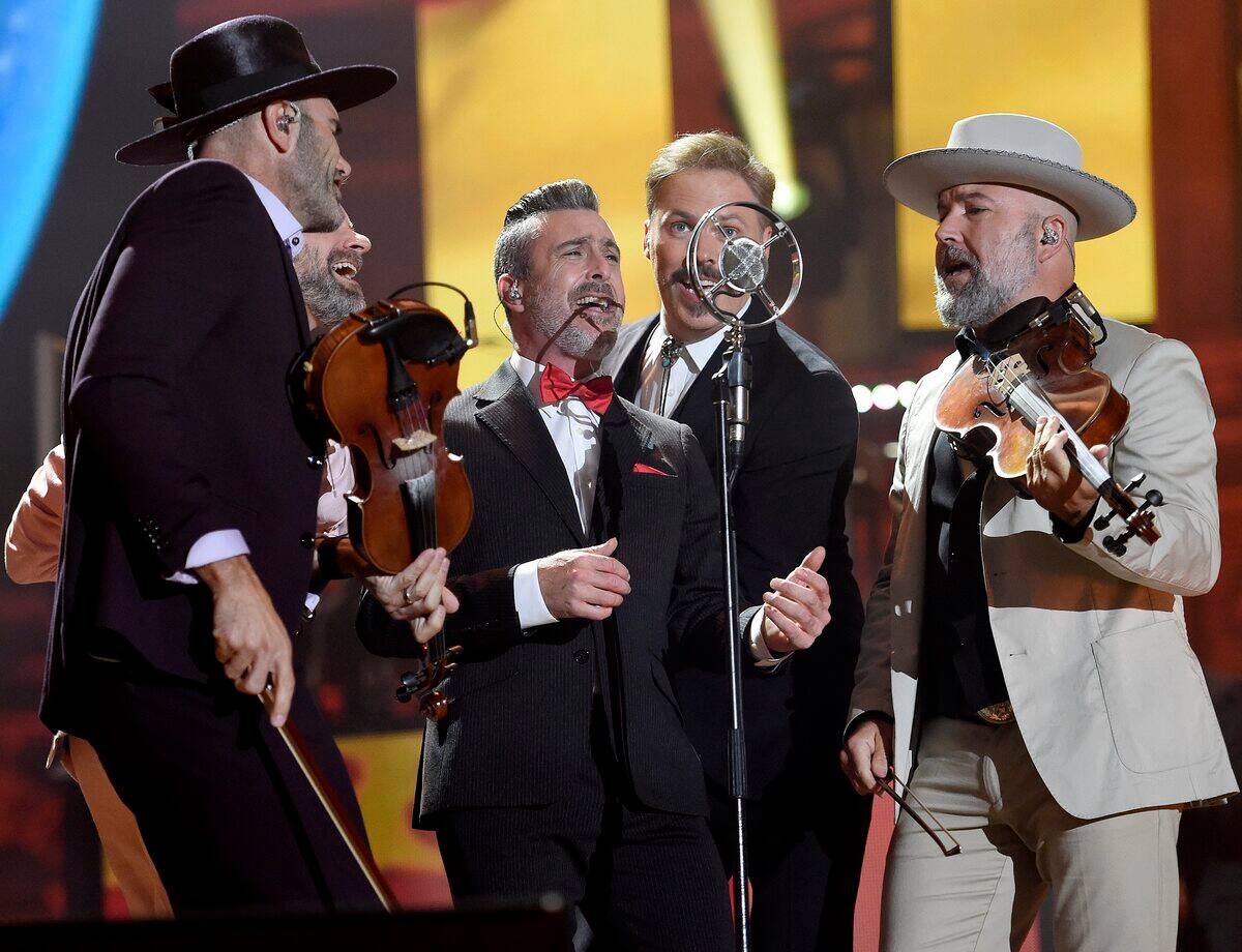 À boire deboutte: le troisième album de Salebarbes sortira le 30 août | JDQ