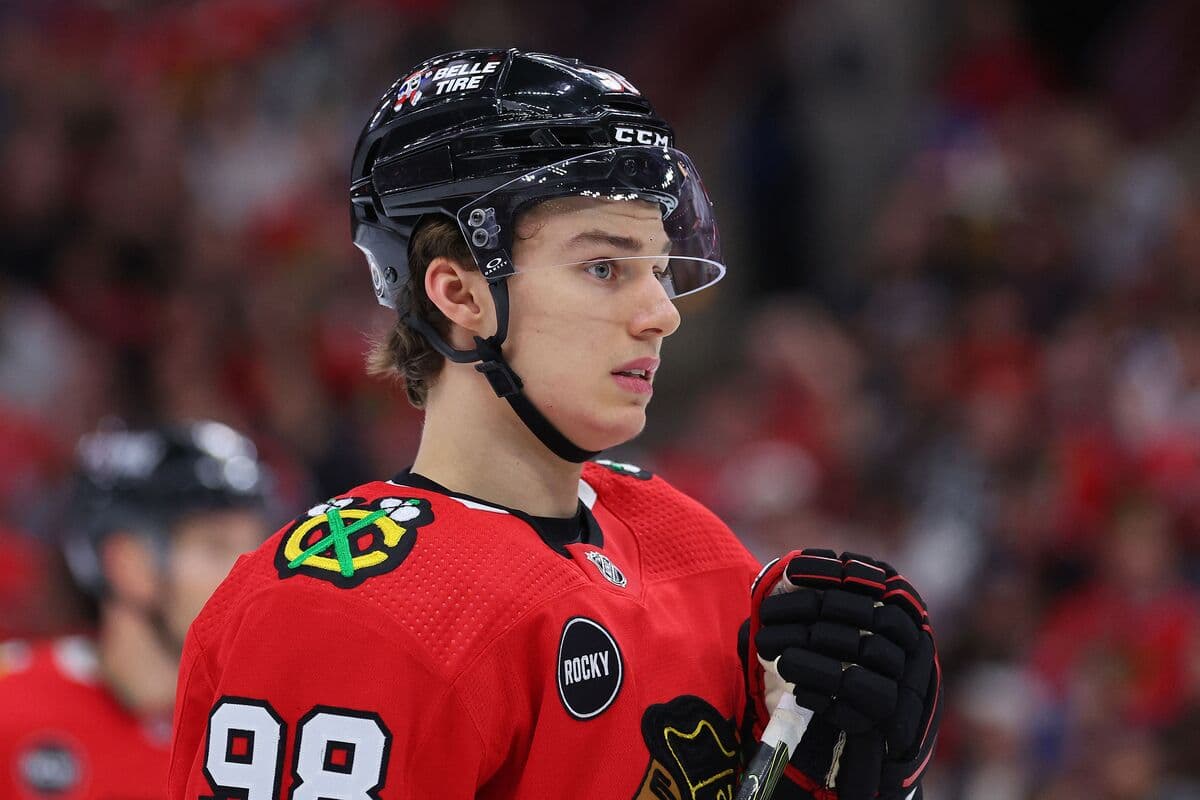 Connor Bedard: The Rising Star Who Will Lighten the Hearts of Chicago ...