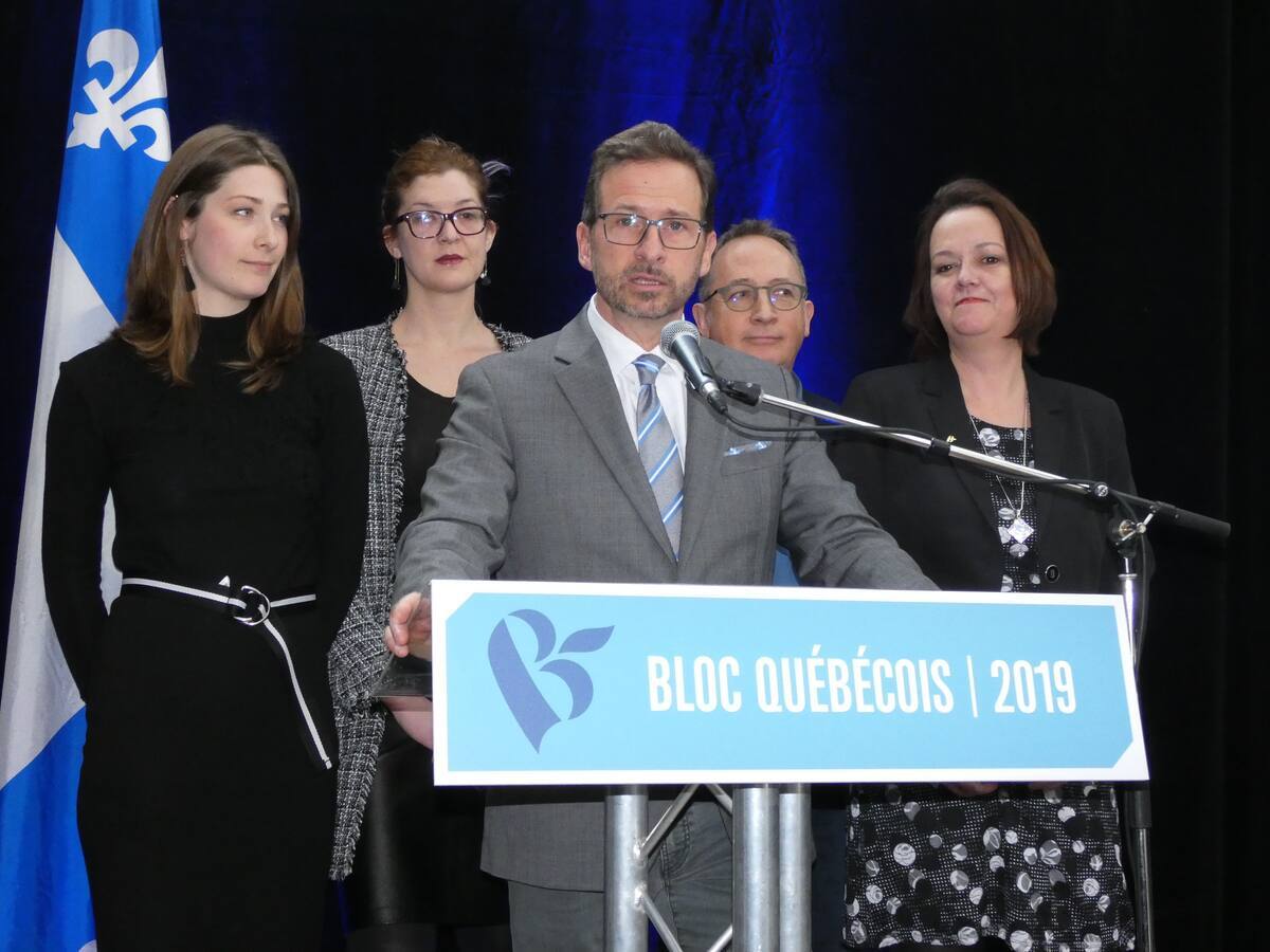 «Là, on a un bilan», dit Yves Perron, président de la campagne du Bloc | TVA Nouvelles