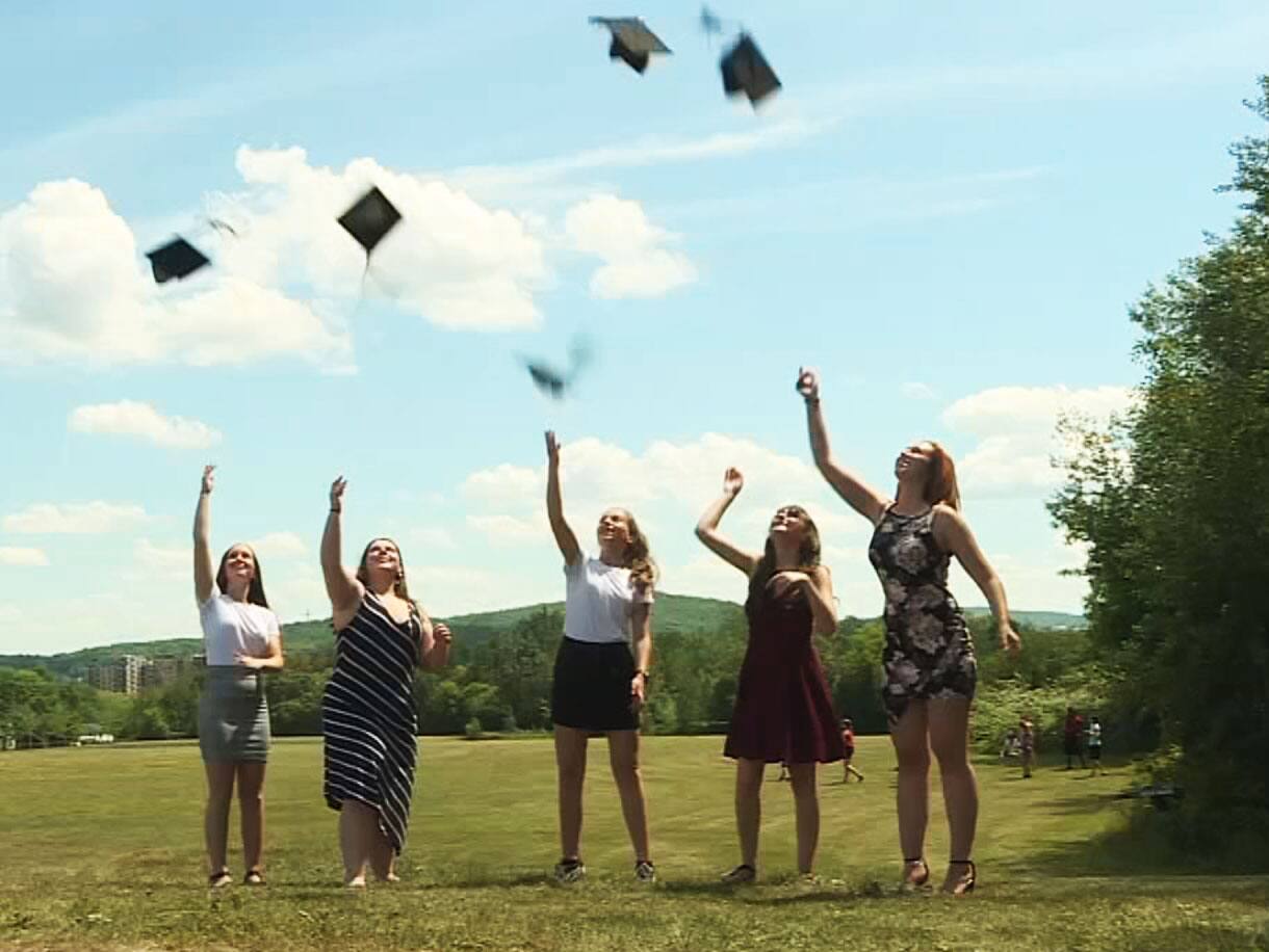 L’Estrie se prépare pour des célébrations de fin d’études | TVA Nouvelles