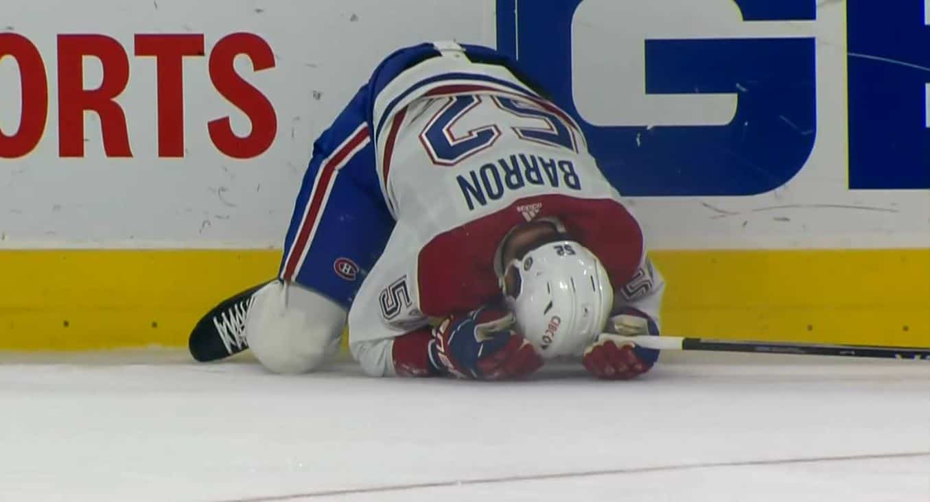 Justin Barron sonné par Andrei Svechnikov - TVA Sports