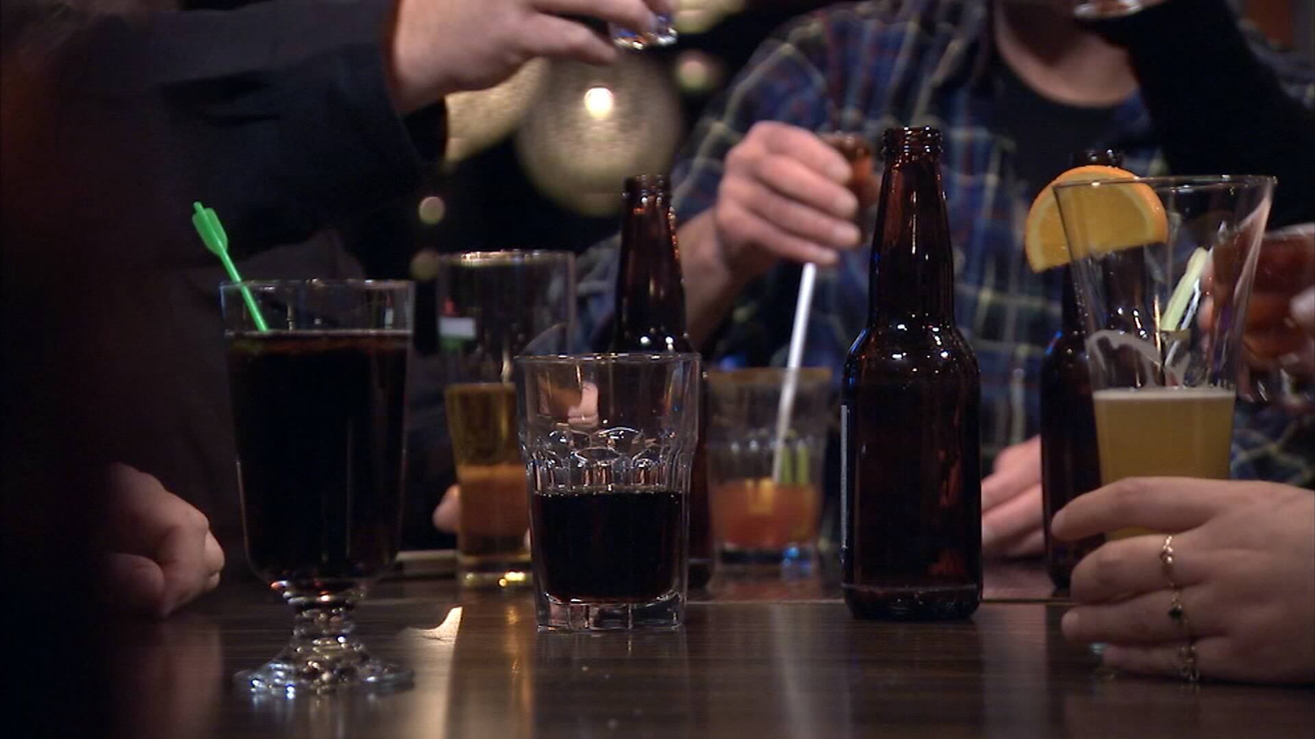 Les propriétaires de bars à bout de patience | TVA Nouvelles