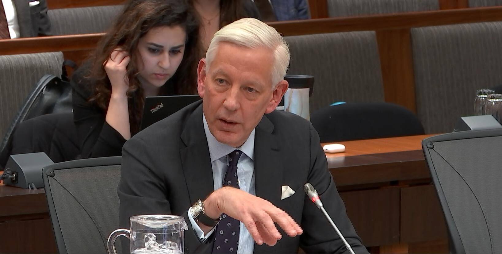Dominic Barton assure qu’il n’est pas ami de Justin Trudeau | TVA Nouvelles