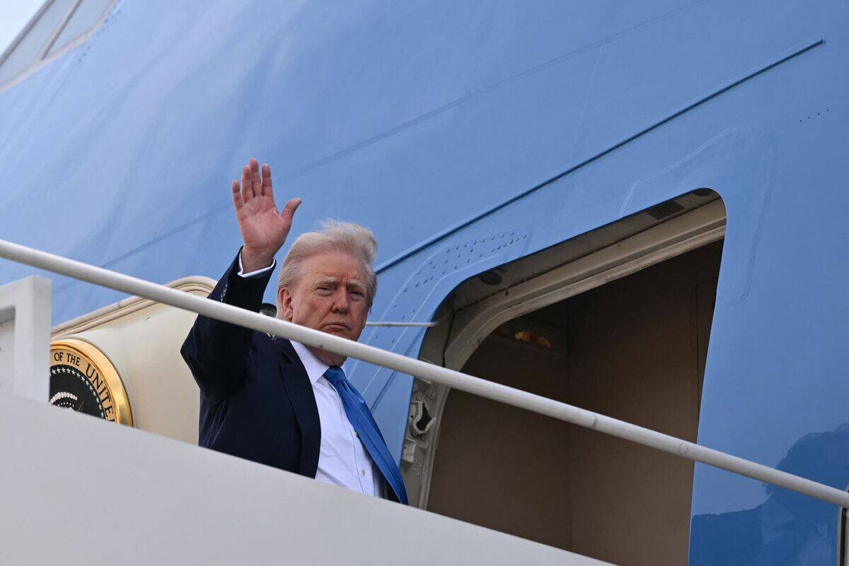 Donald Trump s’envole pour Rome, premier voyage à l’étranger de son ...