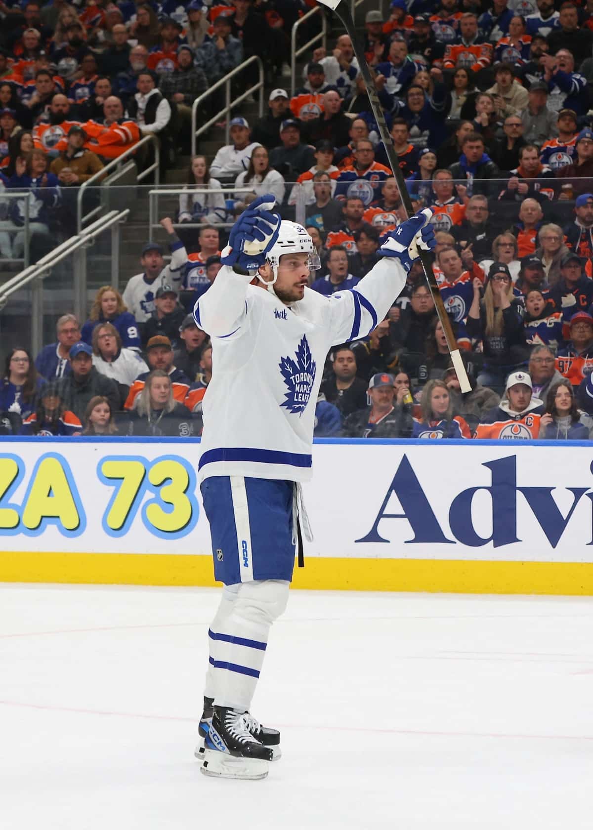 LNH: Matthews se paie les Flames | Le Journal de Montréal