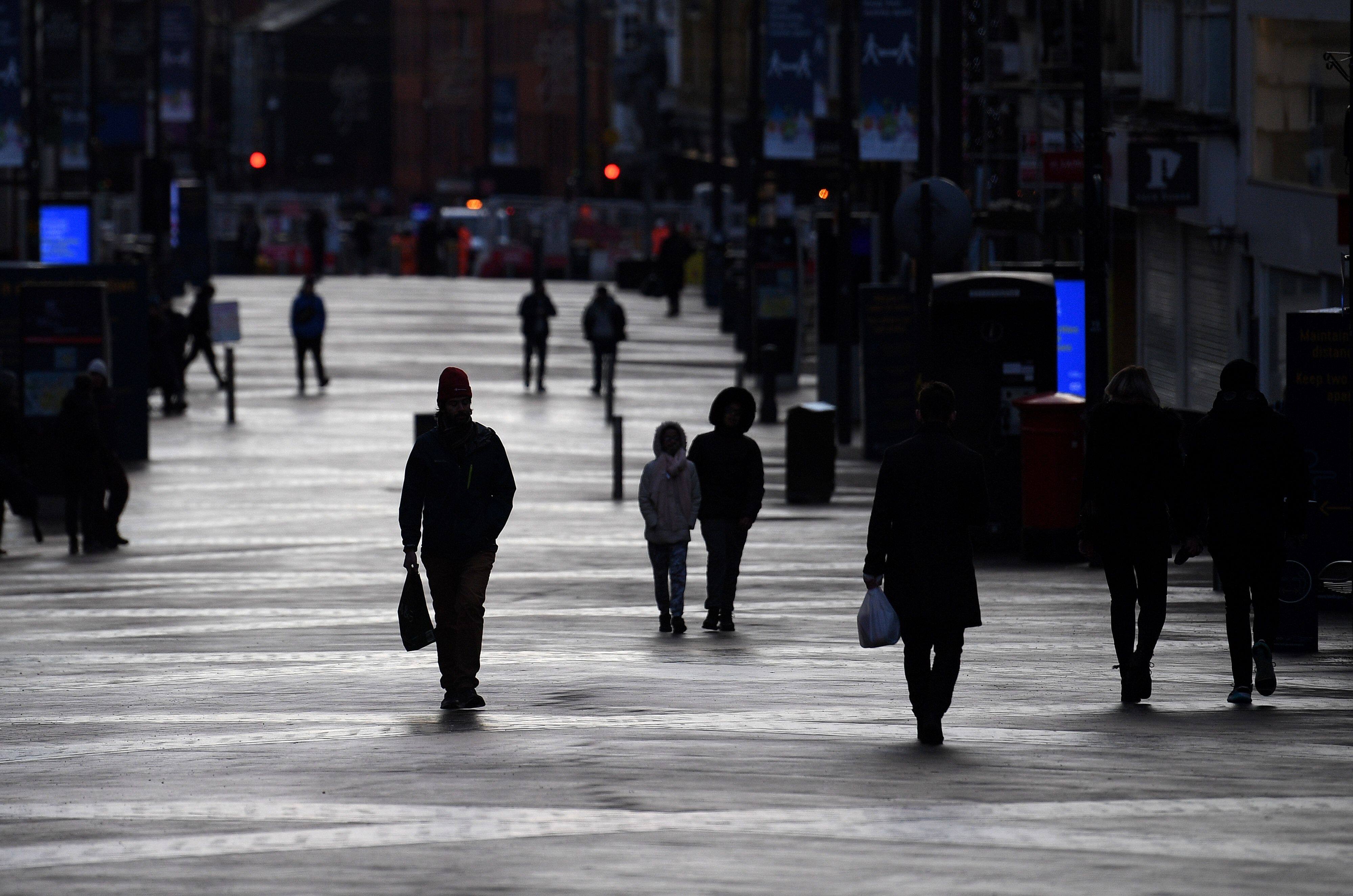 Le couvre-feu, une entrave à la liberté? | JDQ