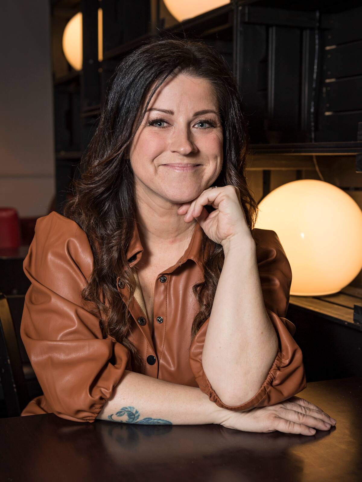 Marie-Élaine Thibert lance une nouvelle chanson avec... Messmer! | JDM