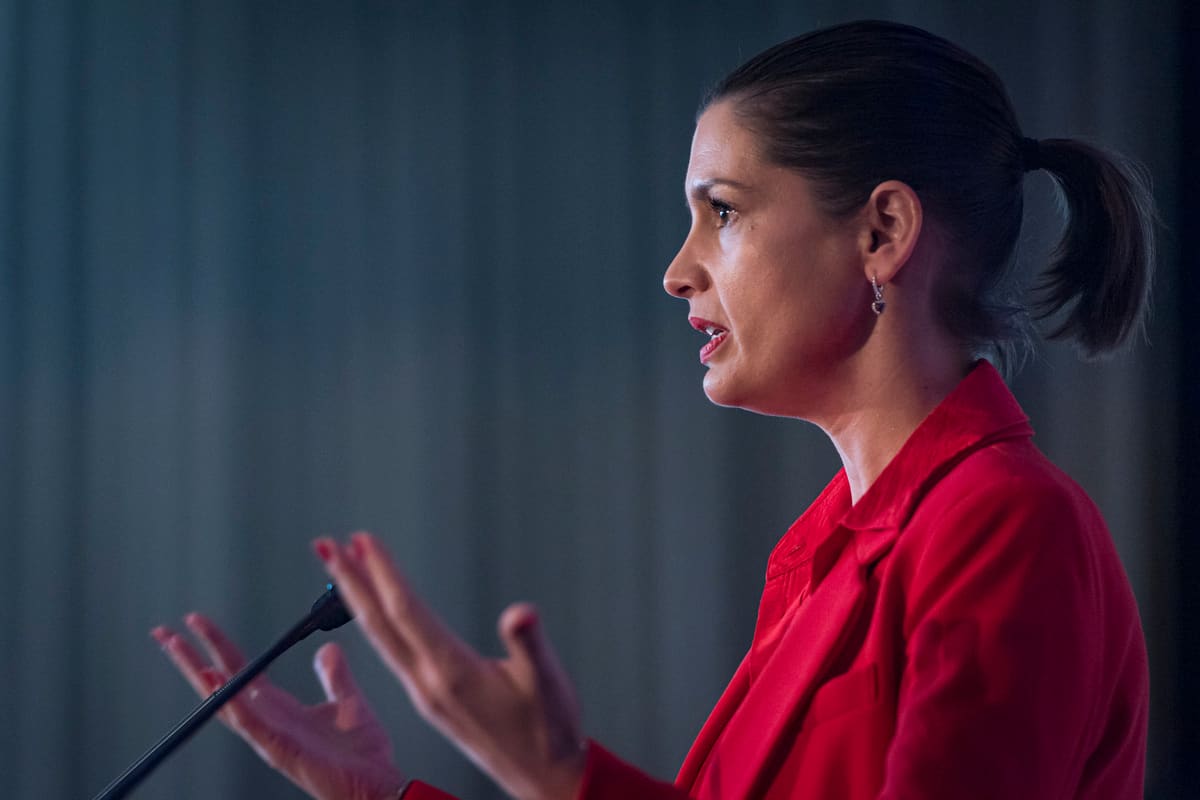 REM de l’Est: la ministre Guilbault veut un plan final d’ici 2026 | TVA ...