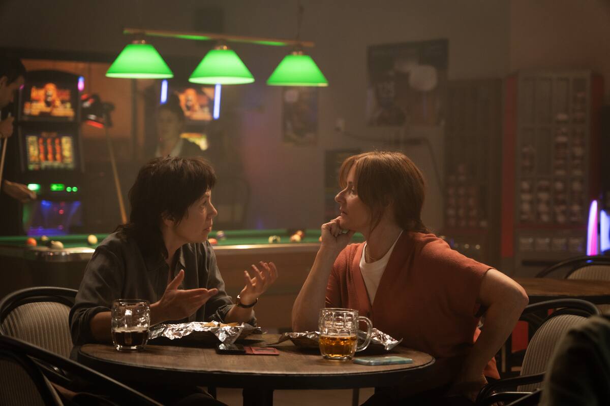 [VIDÉOS] Voyez les premières images de la suite des séries «Sorcières ...