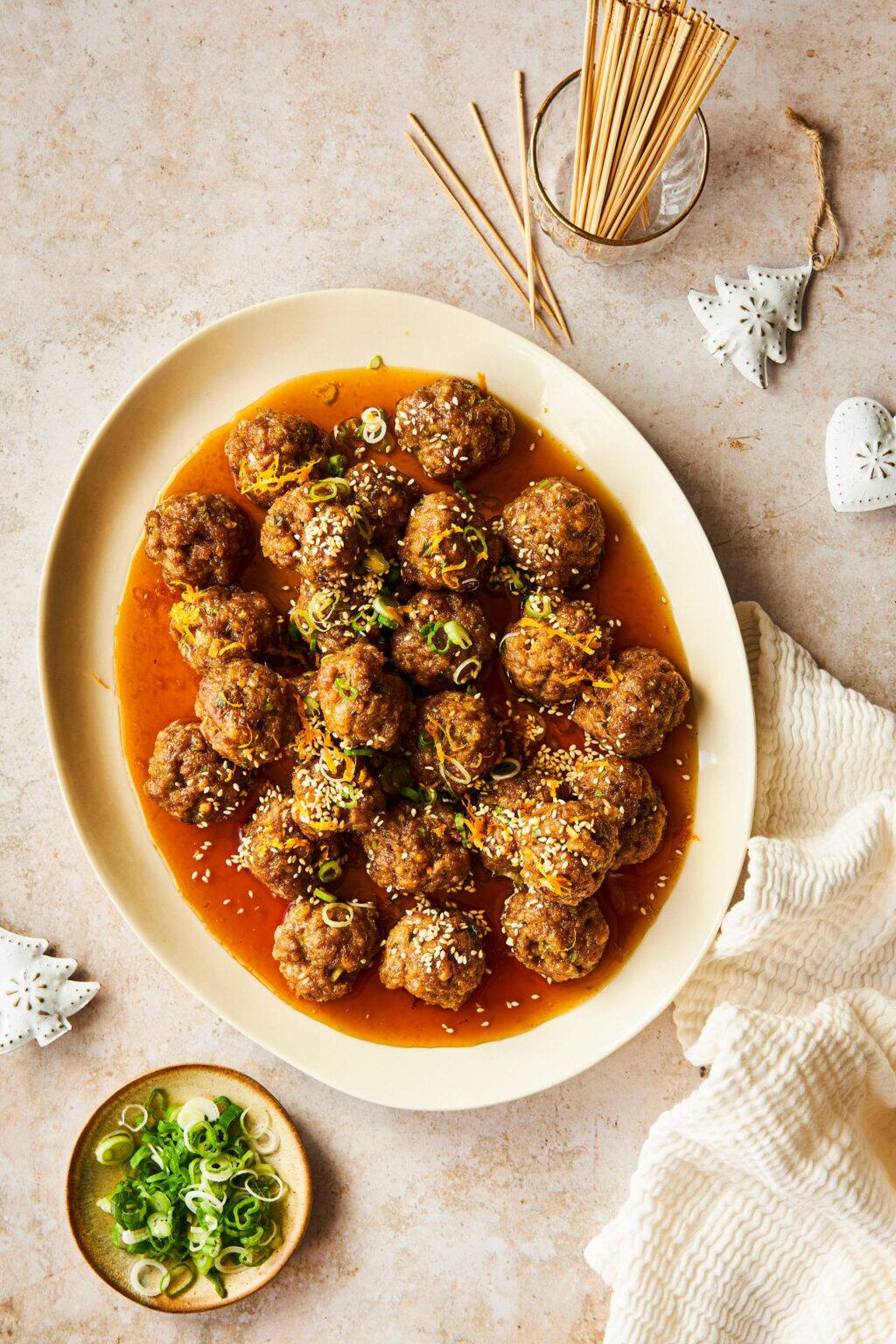 Boulettes sauce sucrée à l'orange de Katrine Paradis | Salut Bonjour