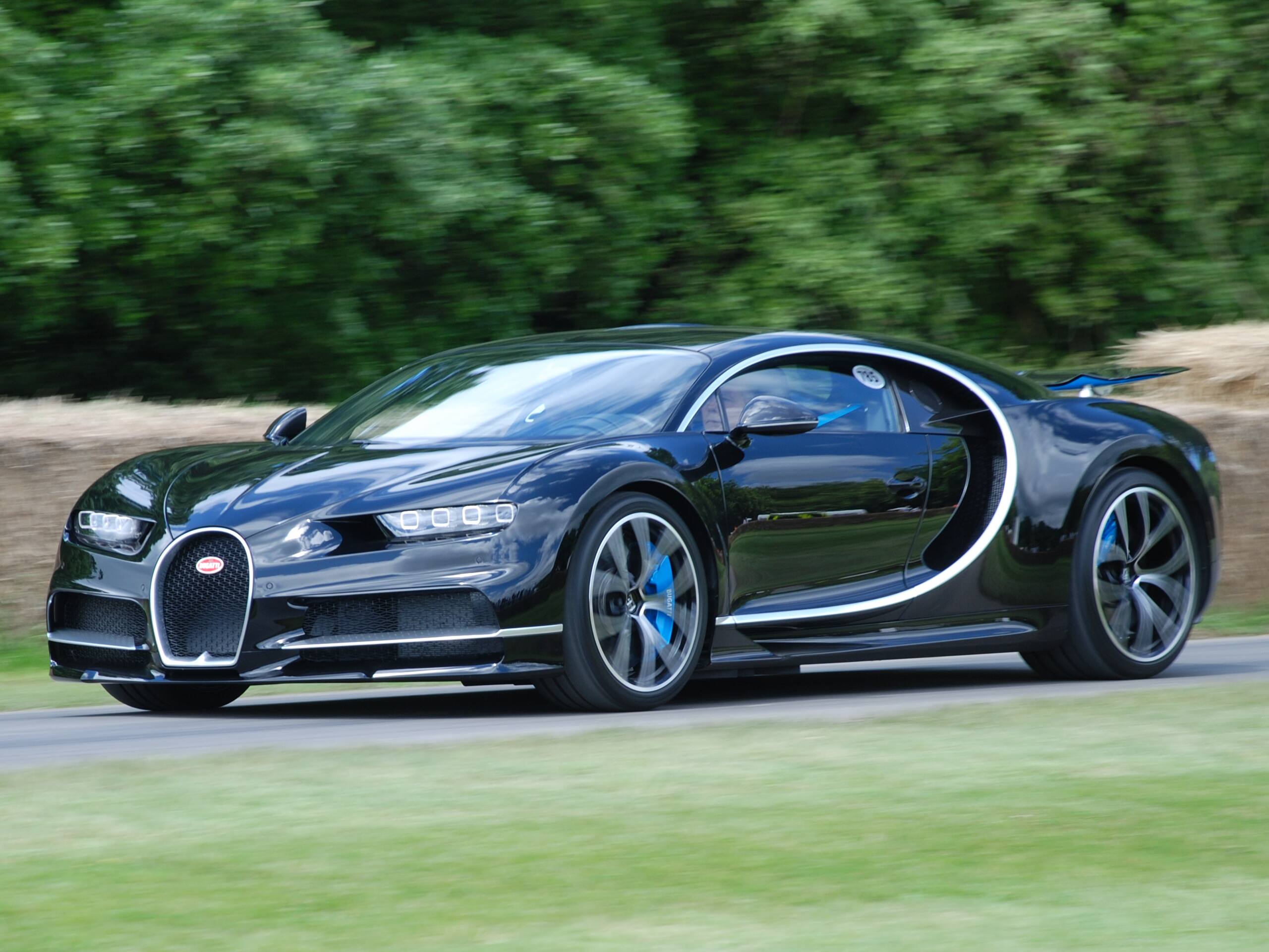 Scotti: 194 Lamborghini, 22 Ferrari, 17 Rolls-Royce, une Bugatti et des ...