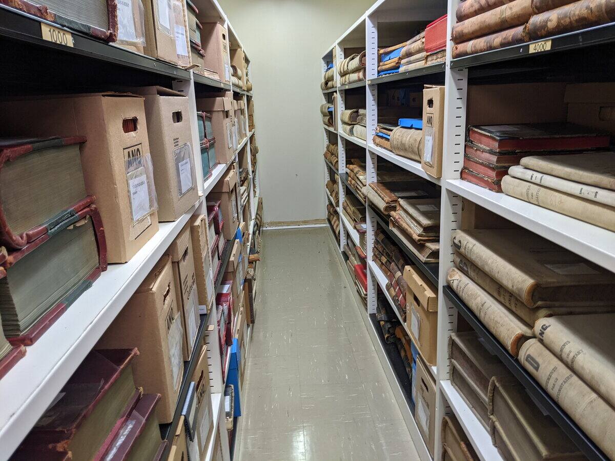 Visite dans les coulisses des Archives nationales à Québec où se ...