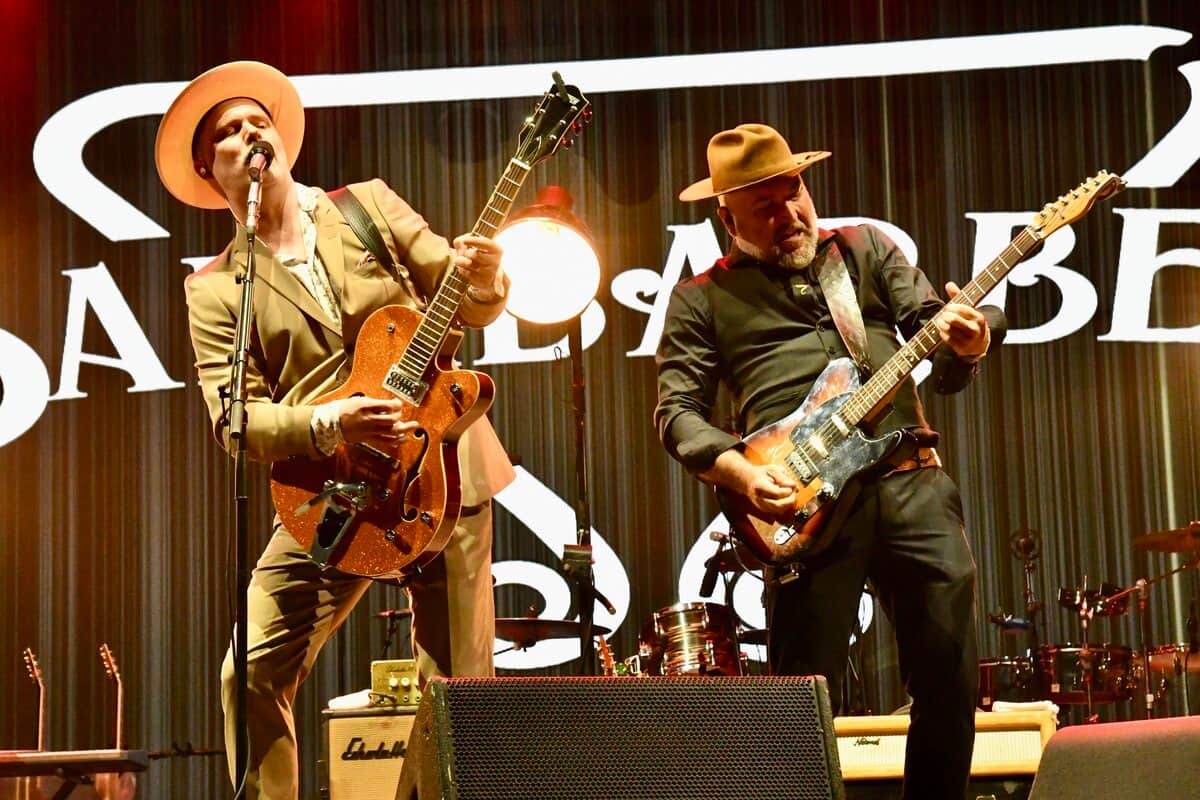 Salebarbes: les Acadiens qui ont conquis le Québec | JDQ