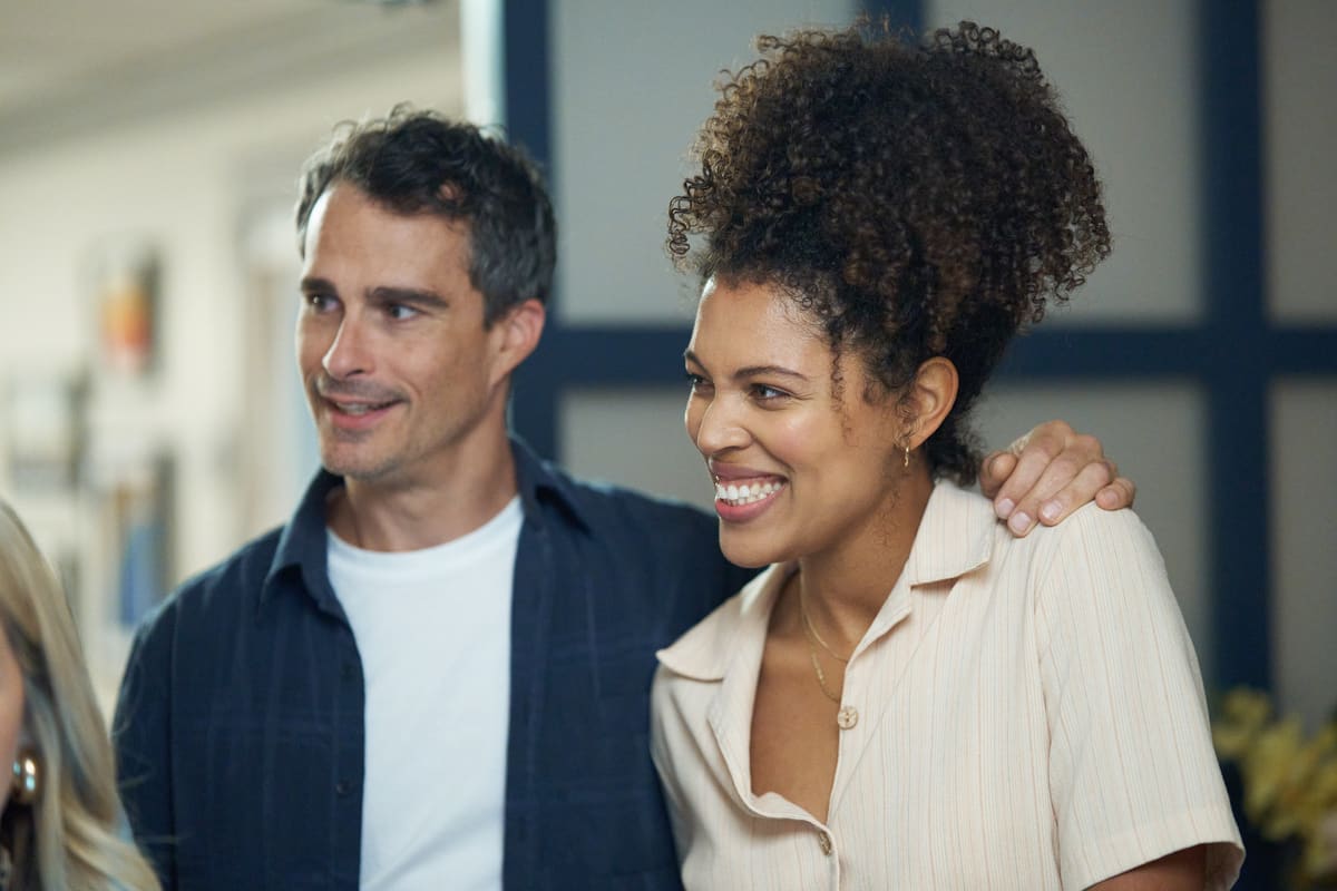 «Pick Me Up»: la comédienne Catherine Souffront lance un premier simple ...