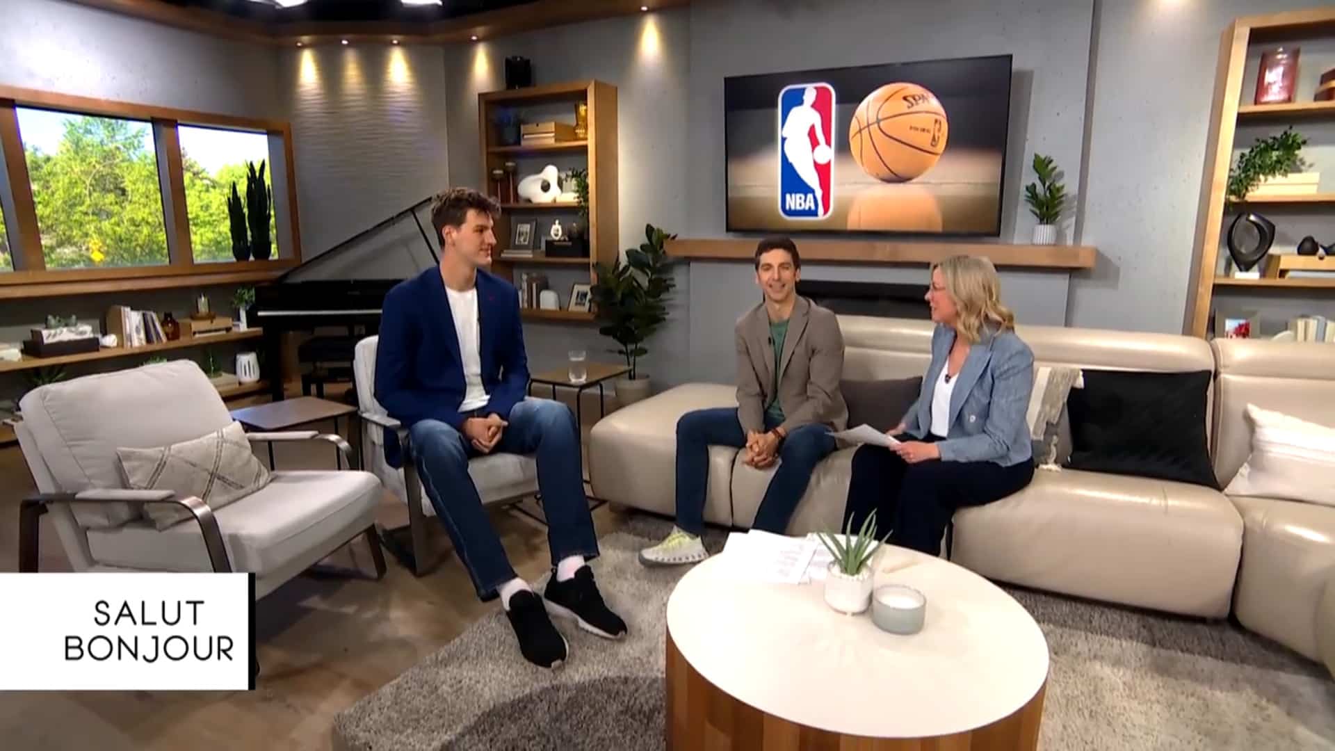 Le géant Olivier Rioux, 7 pieds 9 pouces, rêve des Raptors de Toronto | JDM