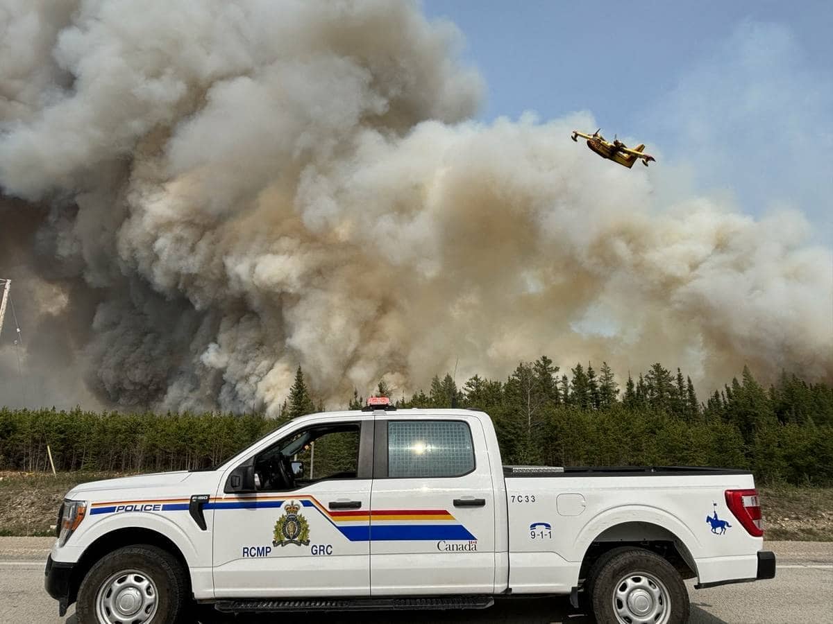 Feux de forêt: Québec envoie des renforts dans l’Ouest canadien | TVA ...