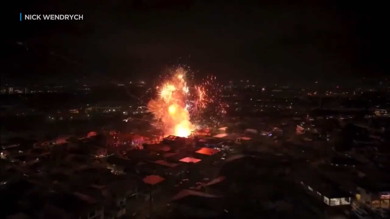 EN VIDÉO | «Ça ressemblait à une zone de guerre»: une explosion de feux ...