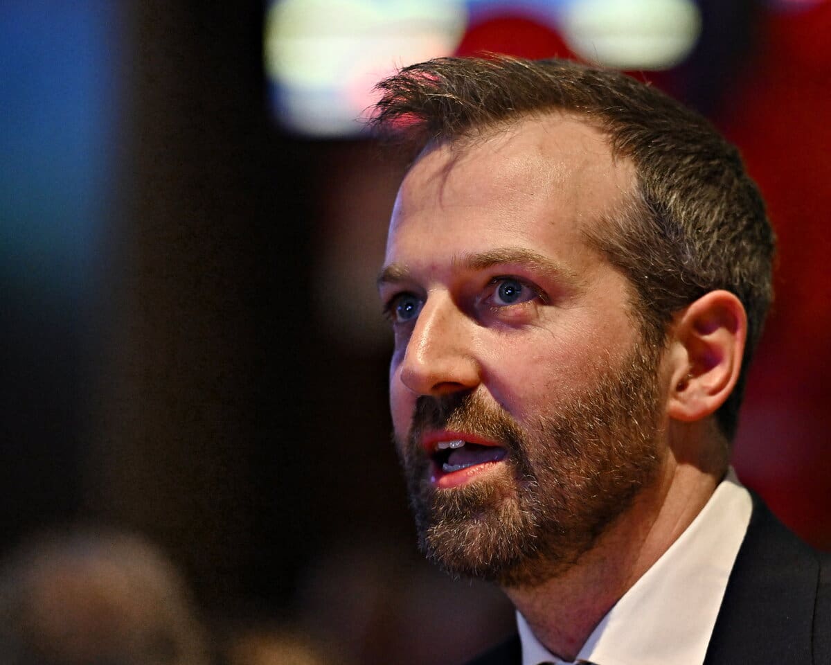 Joël Lightbound réélu dans Louis-Hébert | JDQ