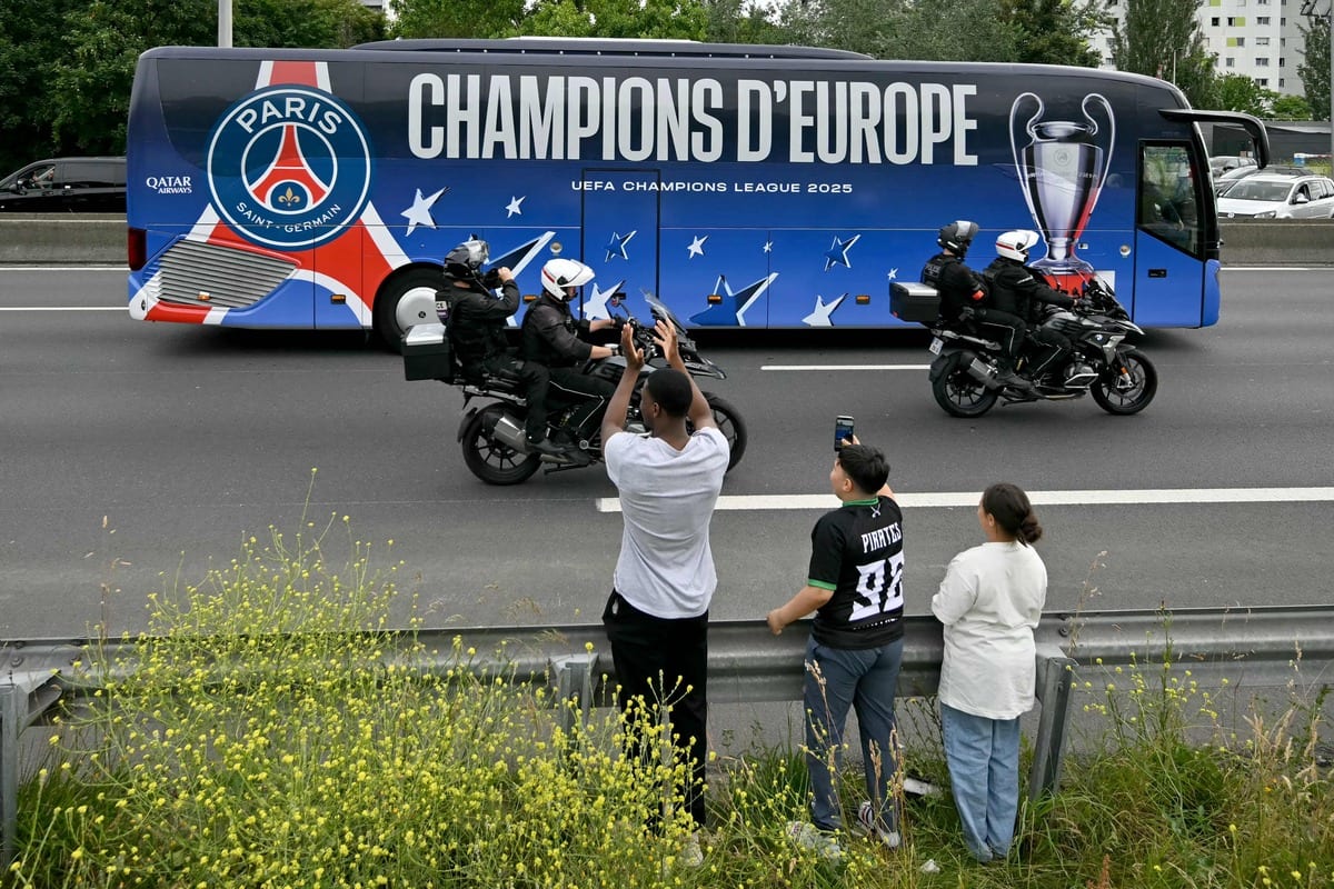 Après la victoire et les débordements, place à la parade des joueurs du ...