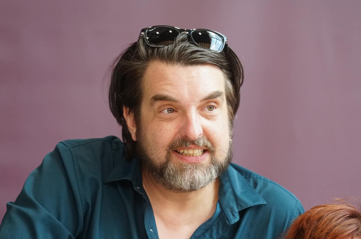 «C'est un gars irréprochable»: MC Gilles surpris par le départ de ...