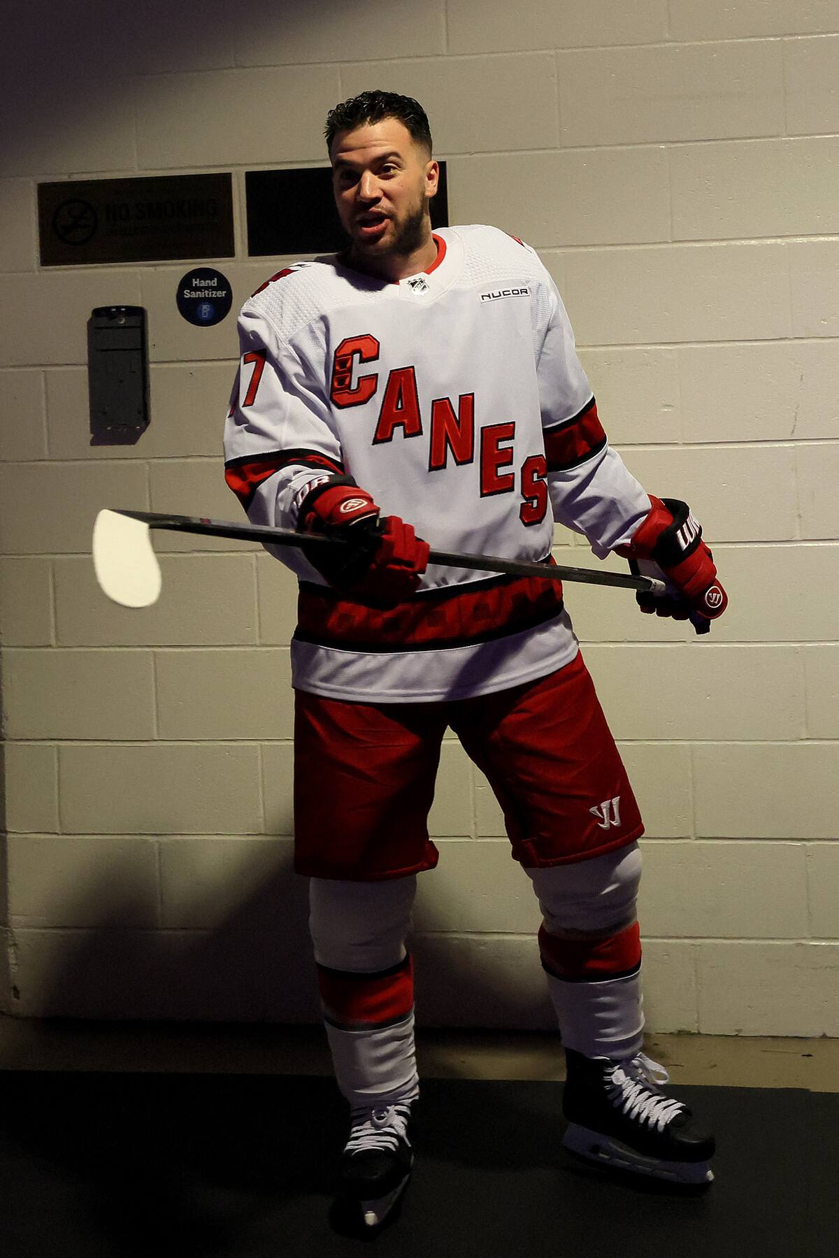 Tony DeAngelo revient dans la LNH | Le Journal de Montréal