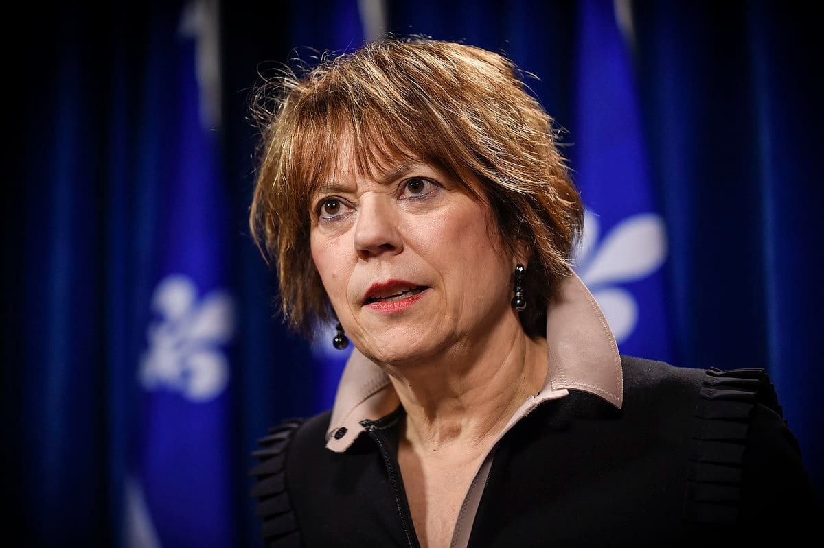 Le Plq Propose Une Constitution Québécoise Jdq