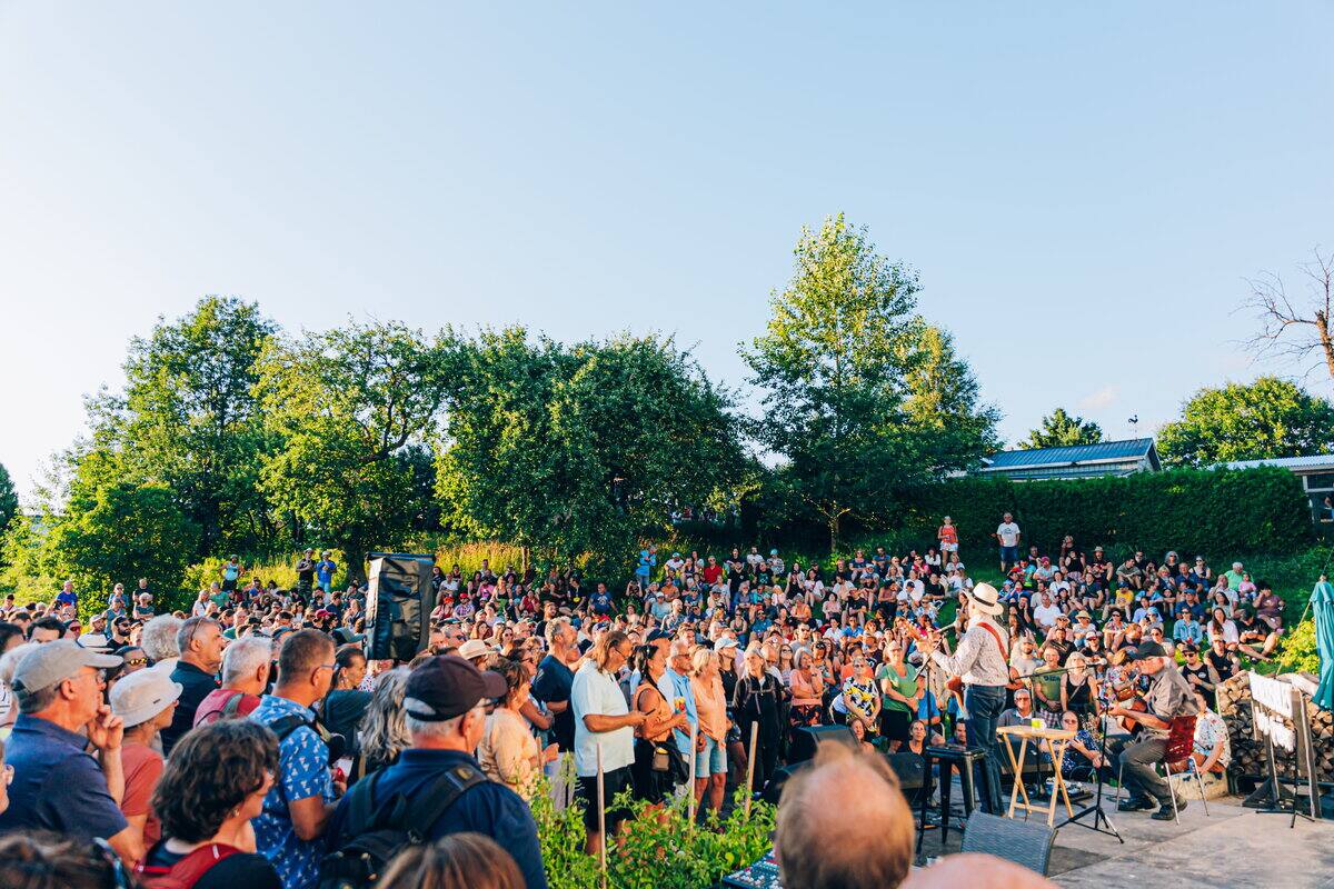 Des vampires en plein jour: Ghostly Kisses en pleine chaleur et en ...