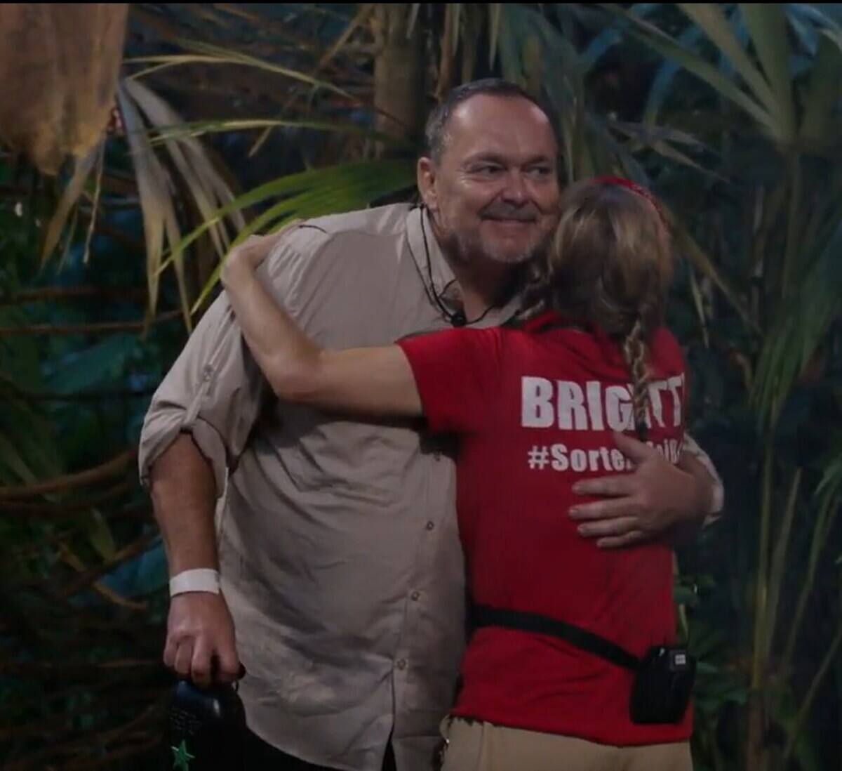 VIDÉOS | «Sortez-moi d’ici!»: Jean-Michel Anctil se blesse à un genou ...