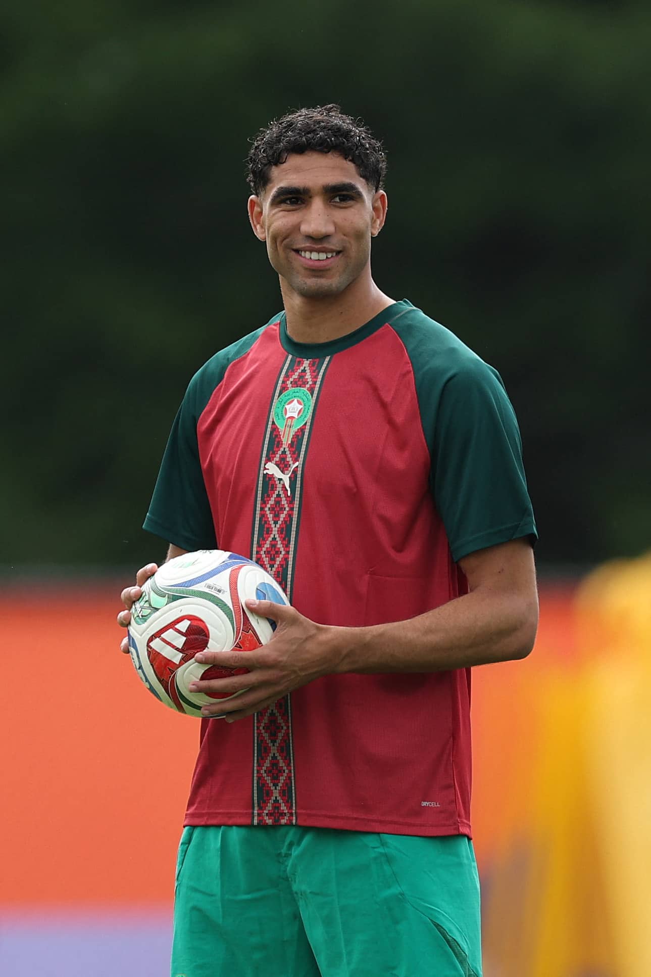 Le joueur de soccer Achraf Hakimi sera jugé pour viol, confirme la cour ...